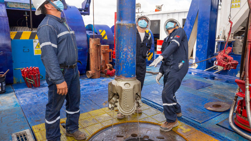 Chinese-Canadian Consortium Proposes $1.5 Billion Advance for Sacha Oil ...